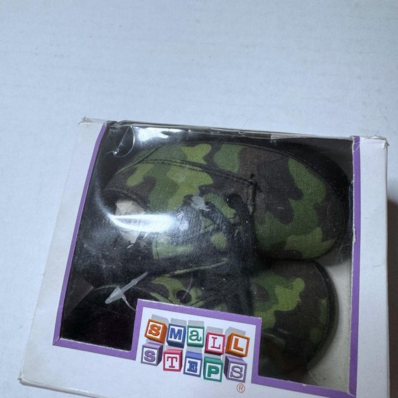 Small Steps | Shoes | Small Steps Vintage Kids Size New Green Camsmall ...